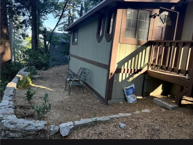 22927 Crest Forest