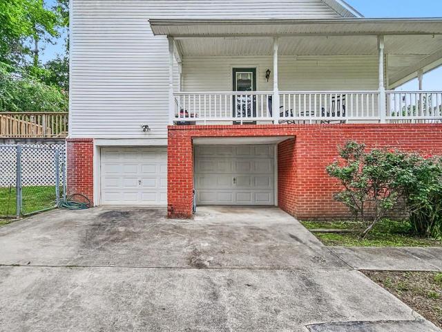 22926 Horseshoe Bend