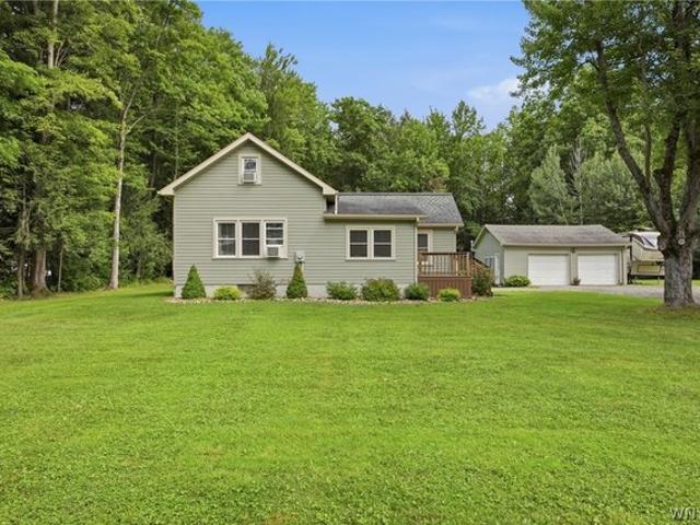 2292 New Jerusalem Rd, Eden, NY 14057