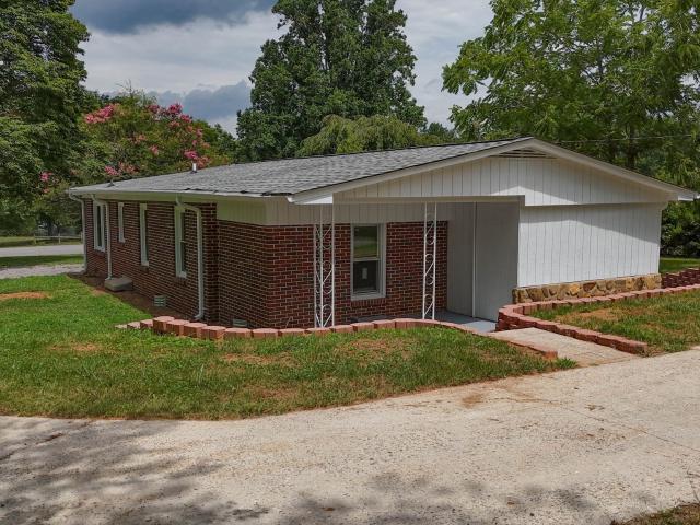 2292 Blacksnake Road