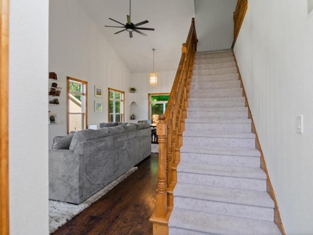 2292 southern cross road