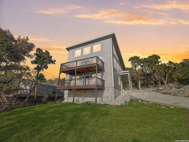 2292 Waterfront Park Dr, Canyon Lake, TX 78133