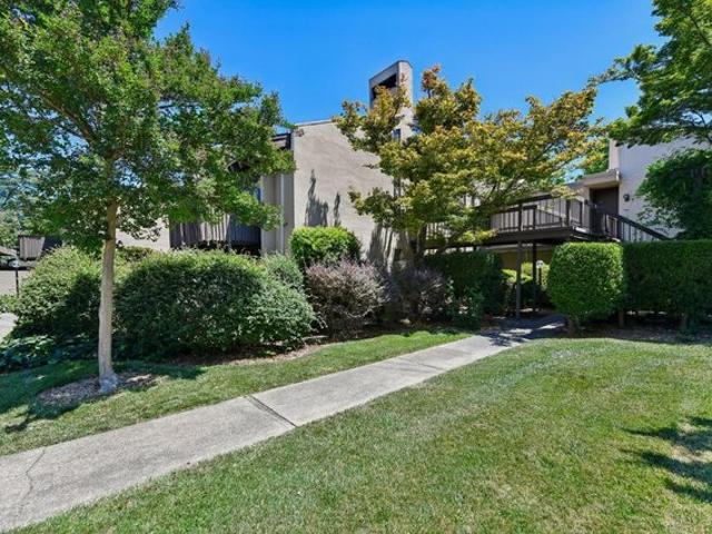 2292 Woodside Ln Unit 12, Sacramento, CA 95825