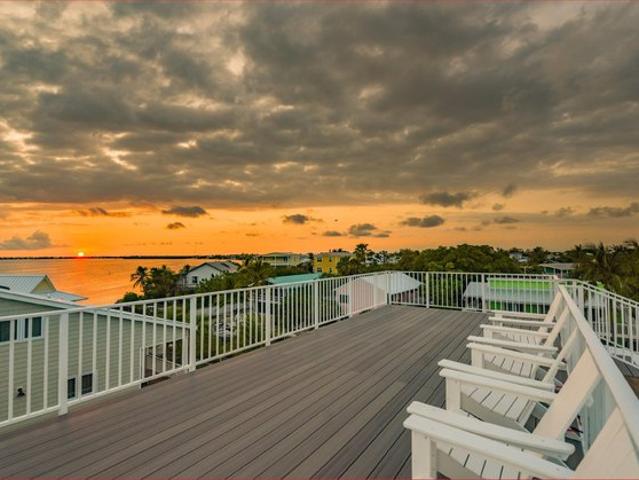 22939 Gasparilla Ln, Cudjoe Key, FL 33042