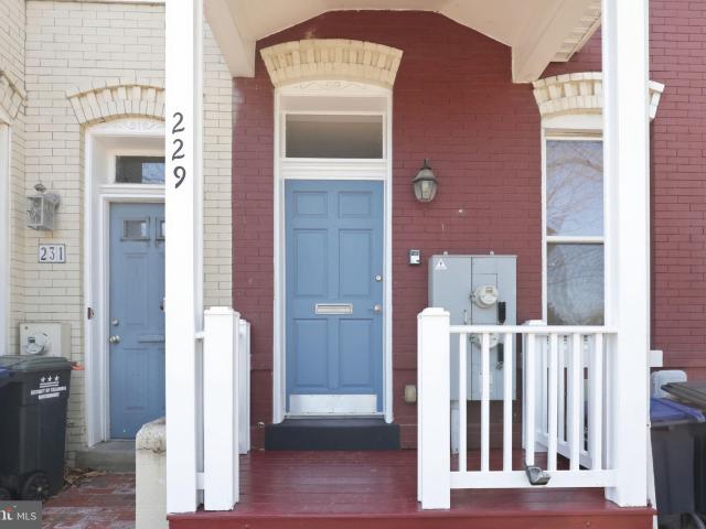 229 14th St SE, Unit 2, Washington, DC 20003 | MLS #DCDC2244 | Compass