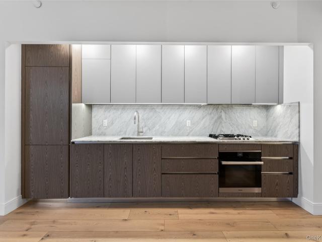 229 9th Street, Unit 307