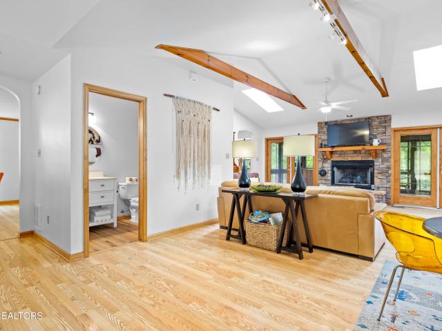 229 Cobblestone Way