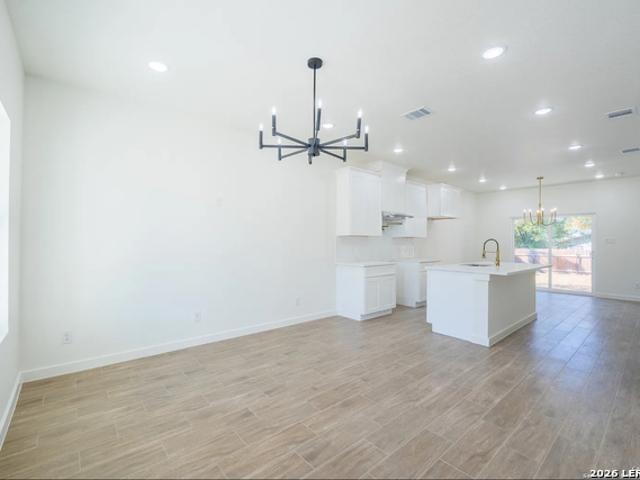 229 Colonial Ln