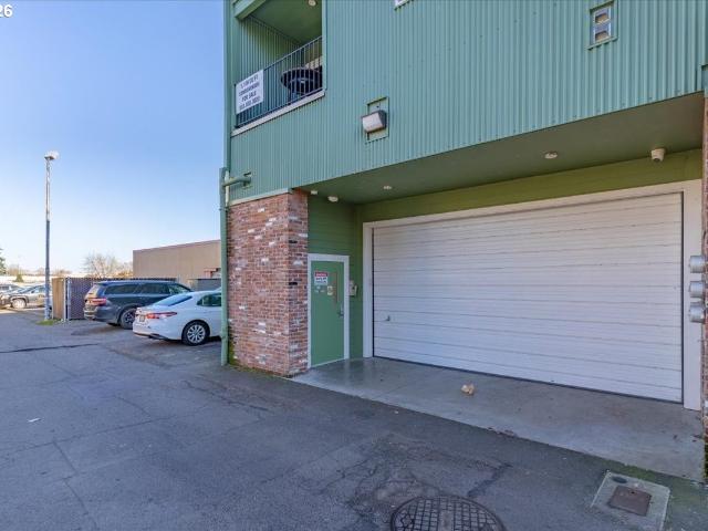 229 commercial st ne