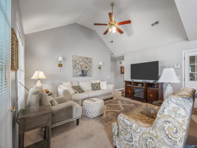 229 Chestnut Oak Circle