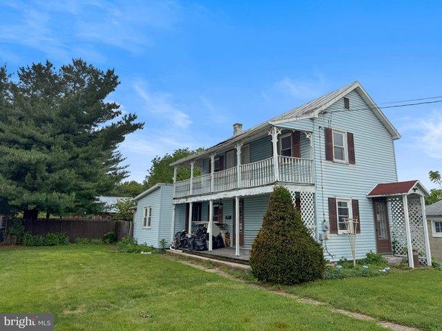 229 Chestnut St, Mount Holly Springs, PA 17065