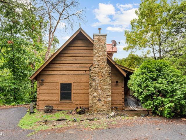229 Cherokee Path Way