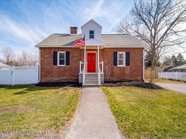 229 Bayard St, Port Ewen, NY 12466