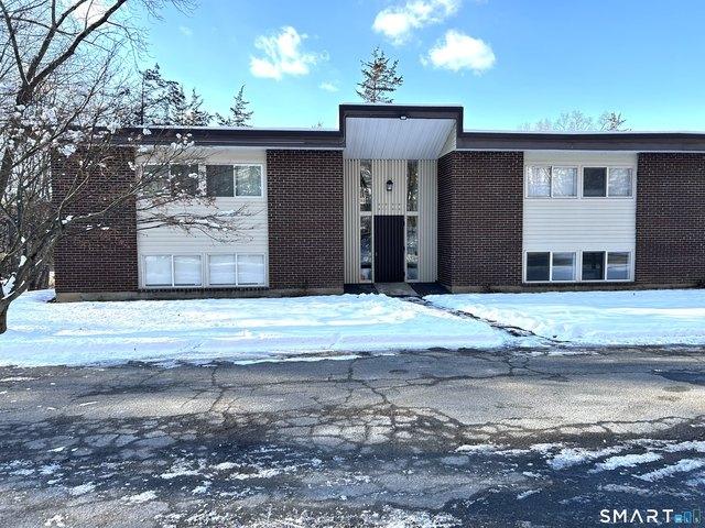 229 Bacon Pond Rd Apt 312, Woodbury, CT 06798