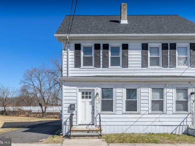 229 Broad St, Swedesboro, NJ 08085