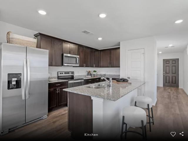 229 Groveland Dr