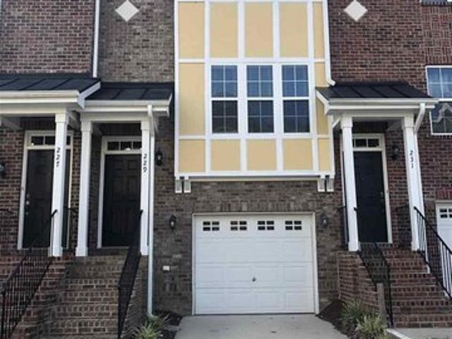 229 Dove Cottage Ln, Cary, NC 27519