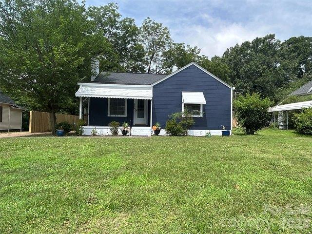 229 E McNeely Ave, Mooresville, NC 28115