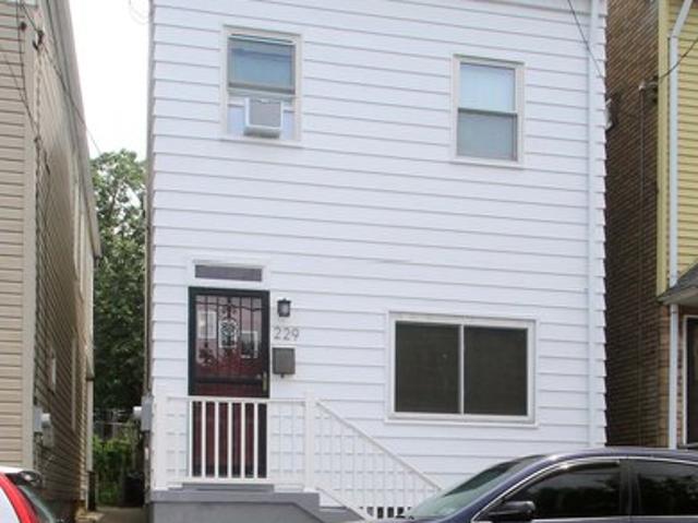229 Edmond St, Pittsburgh, PA 15224