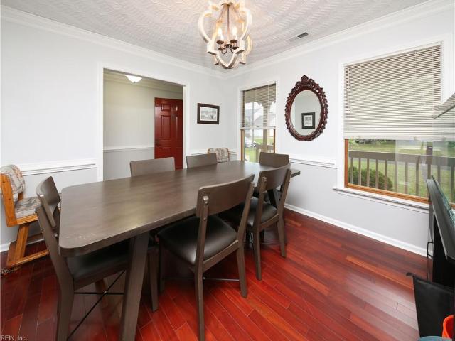 229 Kensington WAY