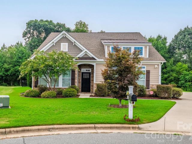229 Hunters Hill Drive