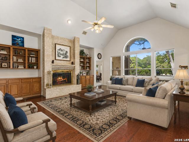 229 Oak Creek Dr