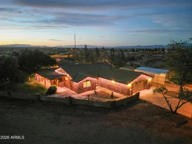 229 n cholla drive