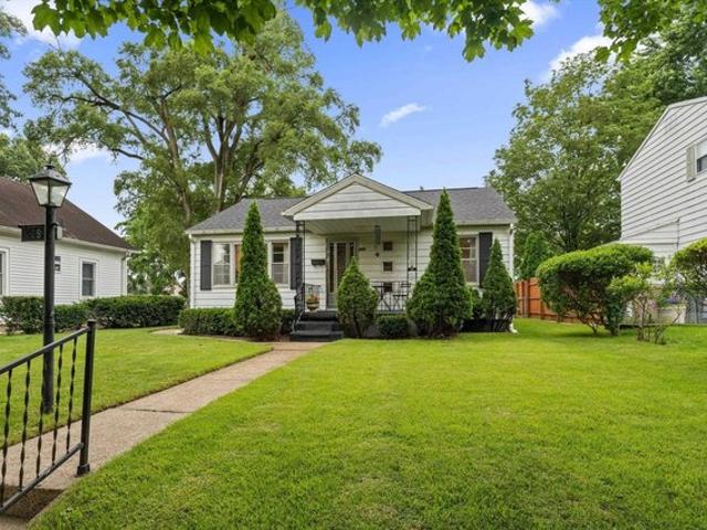 229 N Hawthorne Dr, South Bend, IN 46617