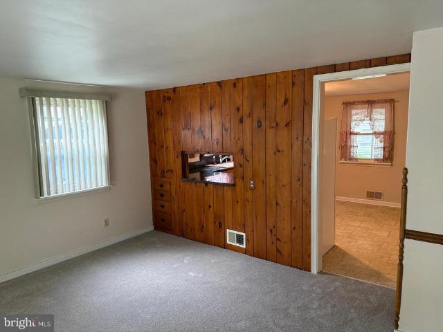 229 N Maple Street