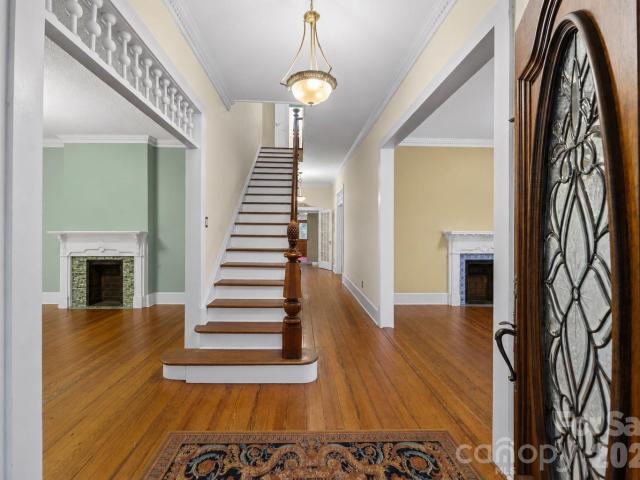 229 N Race Street