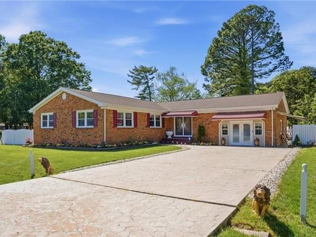 229 Newtown Rd S, Norfolk, VA 23502