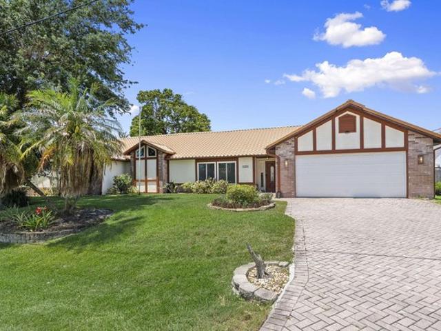 229 NE Sagamore Ter, Port Saint Lucie, FL 34983
