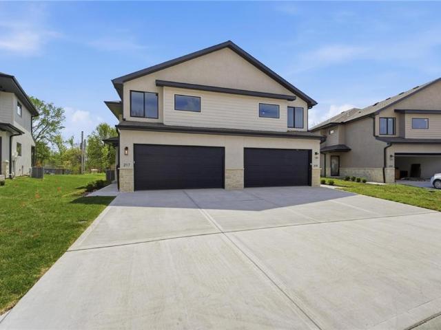 229 NW Orchard Court