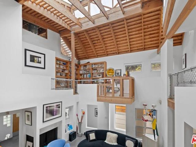 229 San Juan Ave, Los Angeles, CA 90291