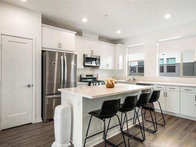 229 Scratch Rd, Covina, CA 91722