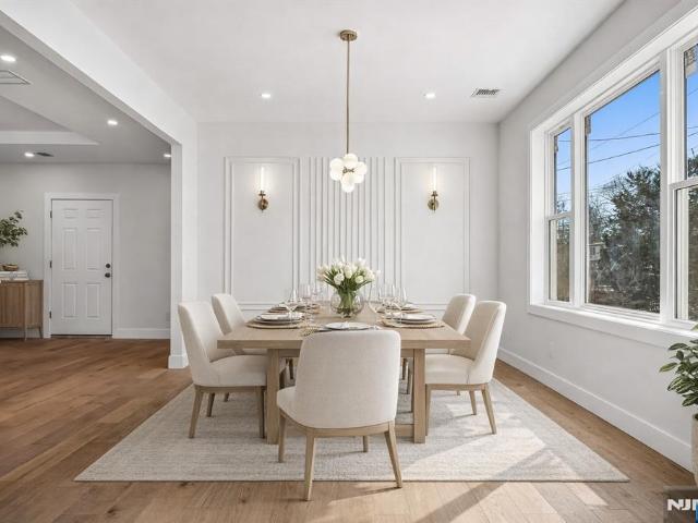 229 Sutton Place