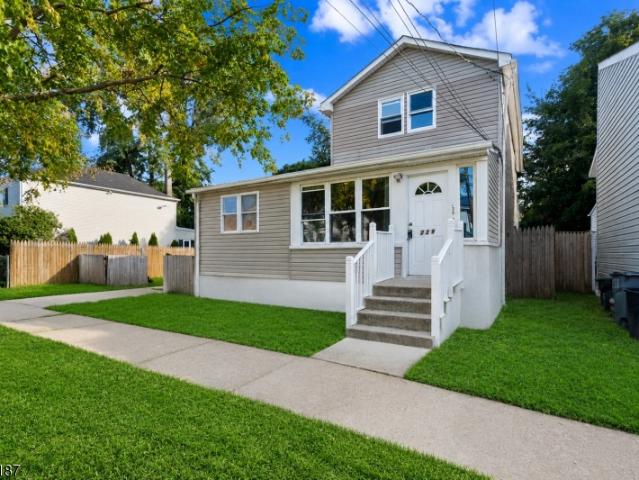 229 Parkinson Ave