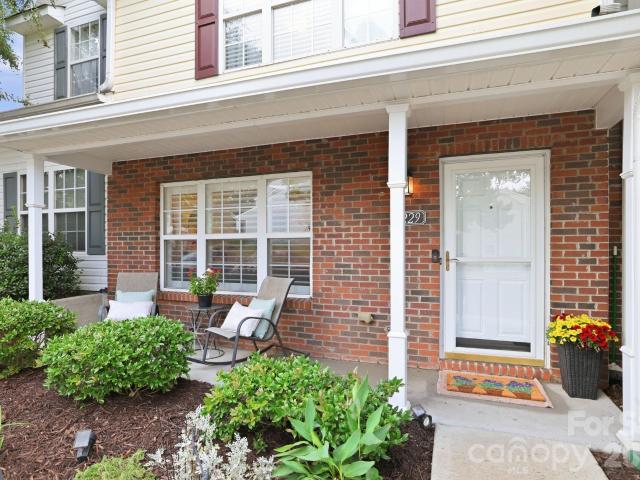 229 Primrose Walk