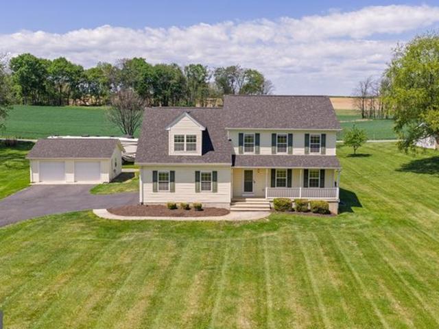 229 Quail Run Rd, Summit Point, WV 25446