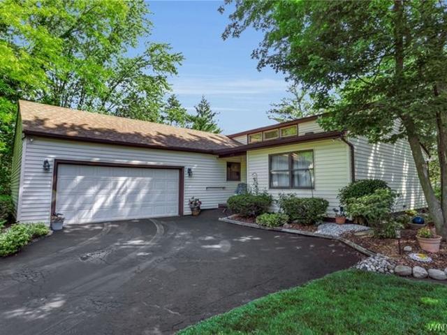 229 Robin Rd, Buffalo, NY 14228