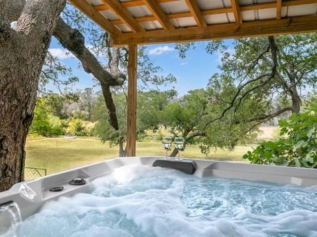 229 Ranch Road 1, Stonewall, TX 78671