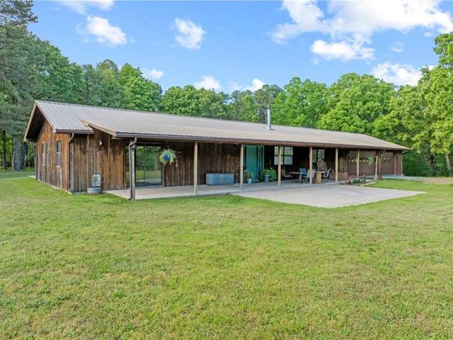 229 Ruby Ln, Yellville, AR 72687