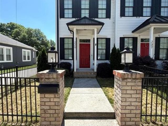 229 W G St, Kannapolis, NC 28081
