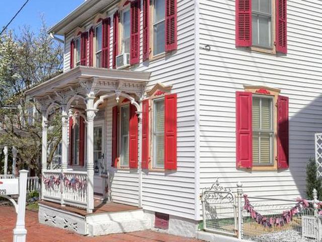 229 W Main Street