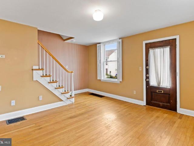 229 W Simpson Street