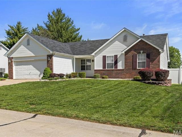 229 Thoroughbred Trl, Saint Peters, MO 63376