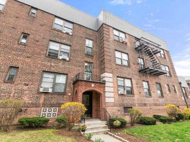 22 43 77th Street, Unit C1