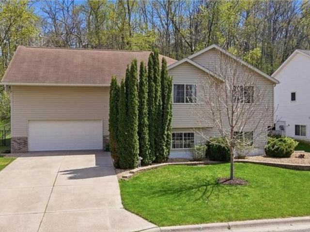 22 5th St SE, Medford, MN 55049