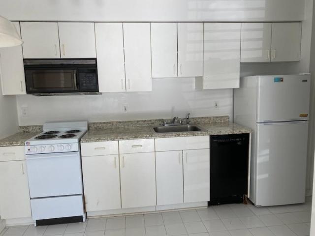 22 69Th St # A1