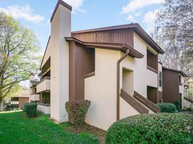 2/2 7158 Winery Lane